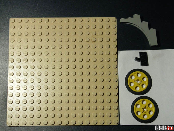 Licit.hu Lego 6355 Derby Trotter - ló, lovas - színcserés tan alaplap ...